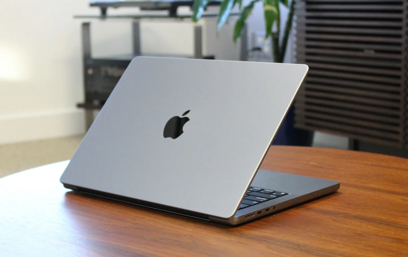 Unveiling the Powerhouses Apple MacBook Pro 14-inch and 16-inch Review ...